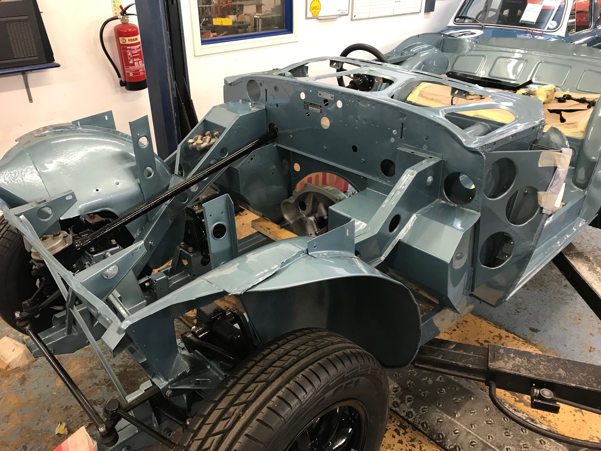 Austin Healey 3000 restoration – engine and gearbox rebuilt and ...